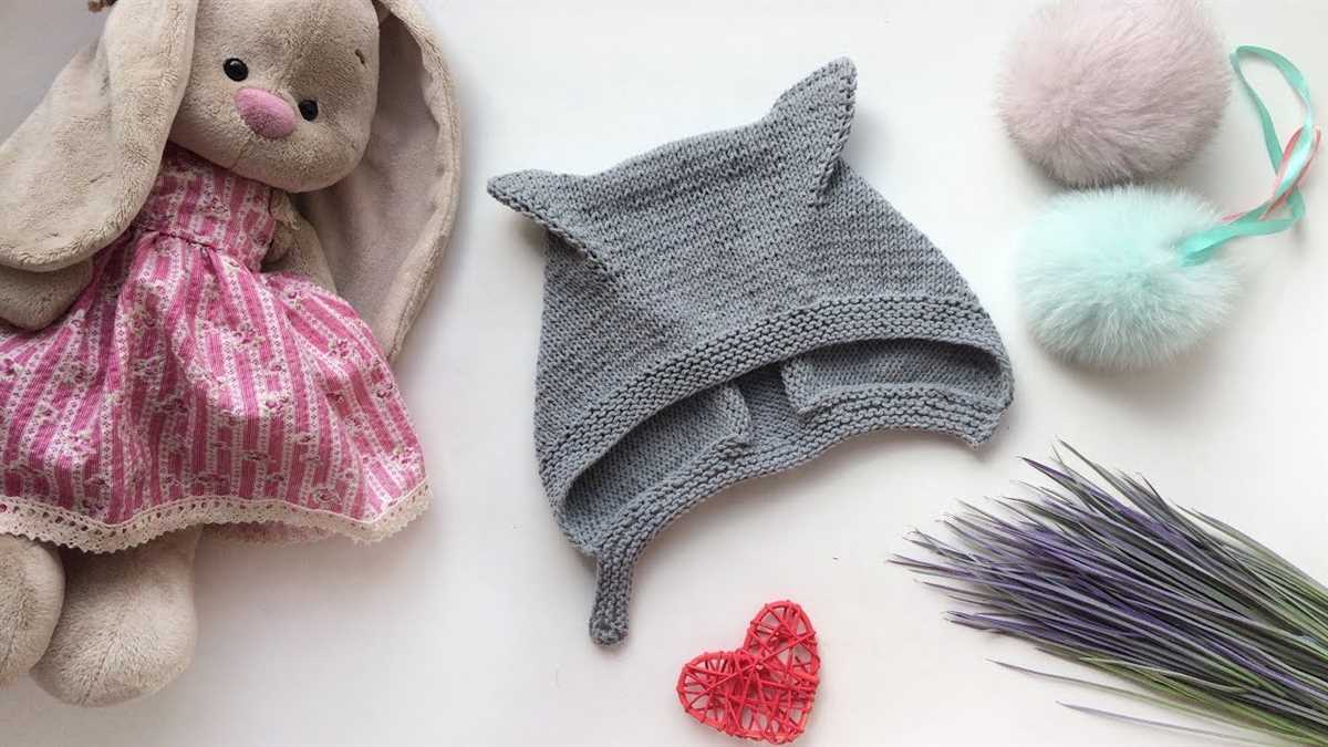 Adorable Knitted Hat Pattern for Your Feline Friend